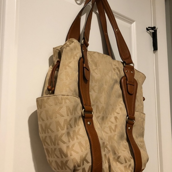 Michael Kors | Bags | Michael Kors Monogram Shoulder Bag | Poshmark